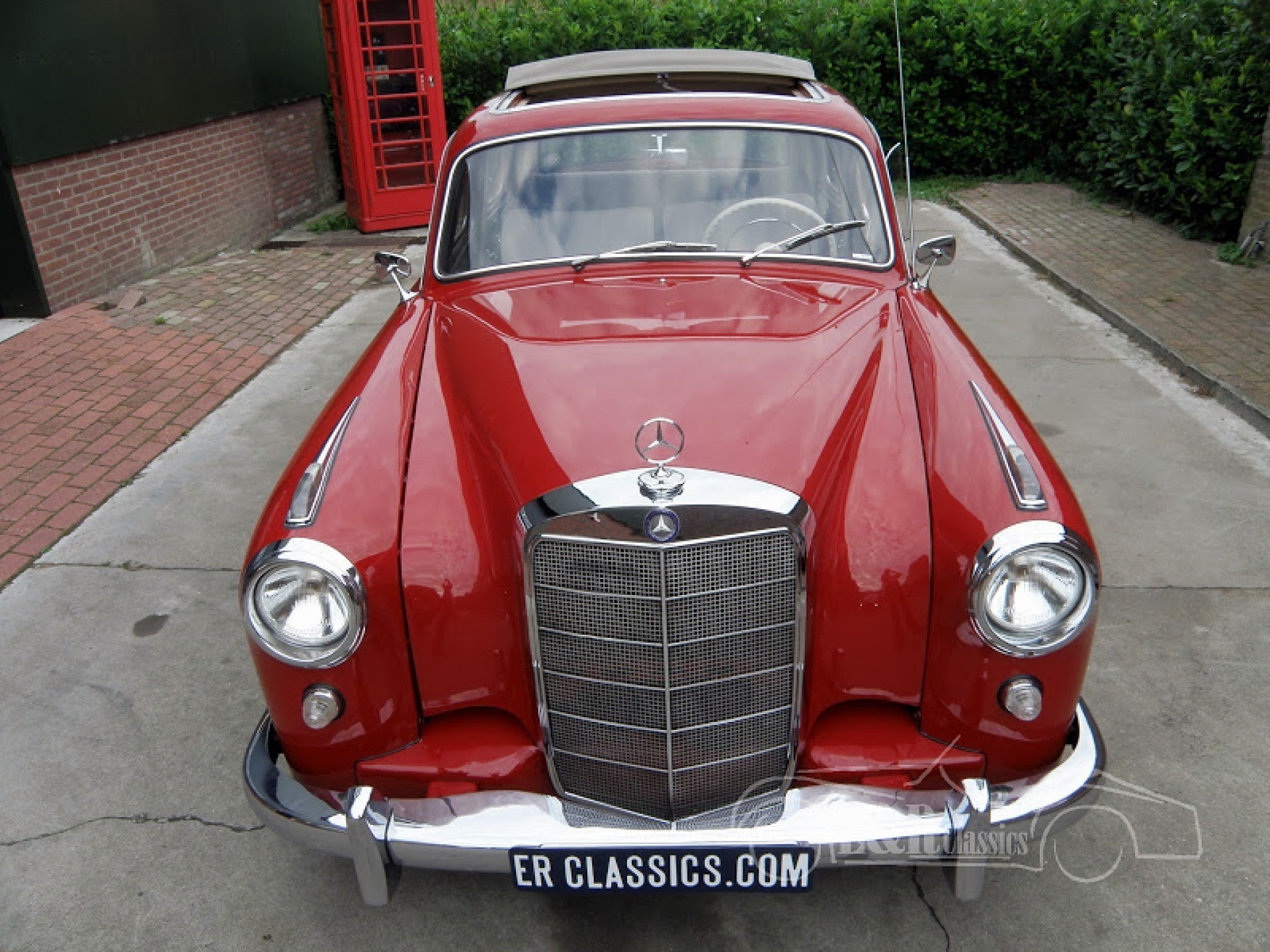 Mercedes Classic Cars | Mercedes oldtimers for sale at E & R Classic Cars!