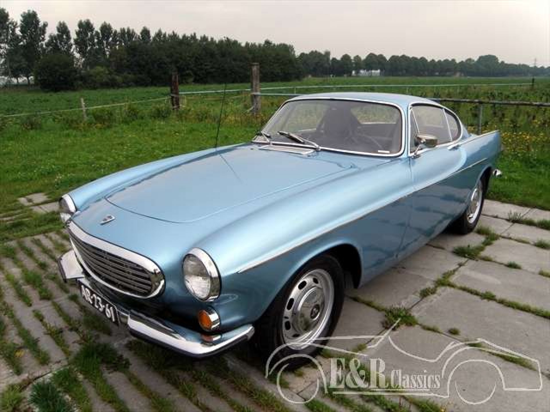 Volvo Classic Cars | Volvo oldtimers till salu på E & R Classic Cars!