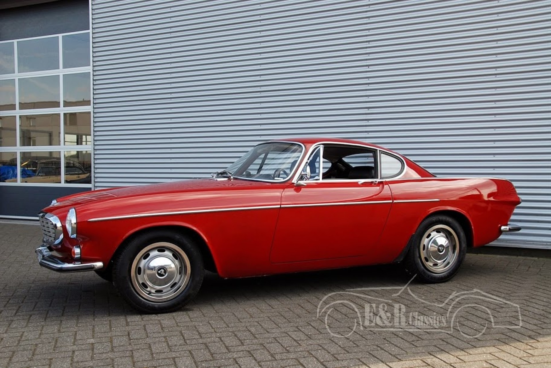Volvo Classic Cars | Volvo oldtimers for sale at E & R Classic Cars!