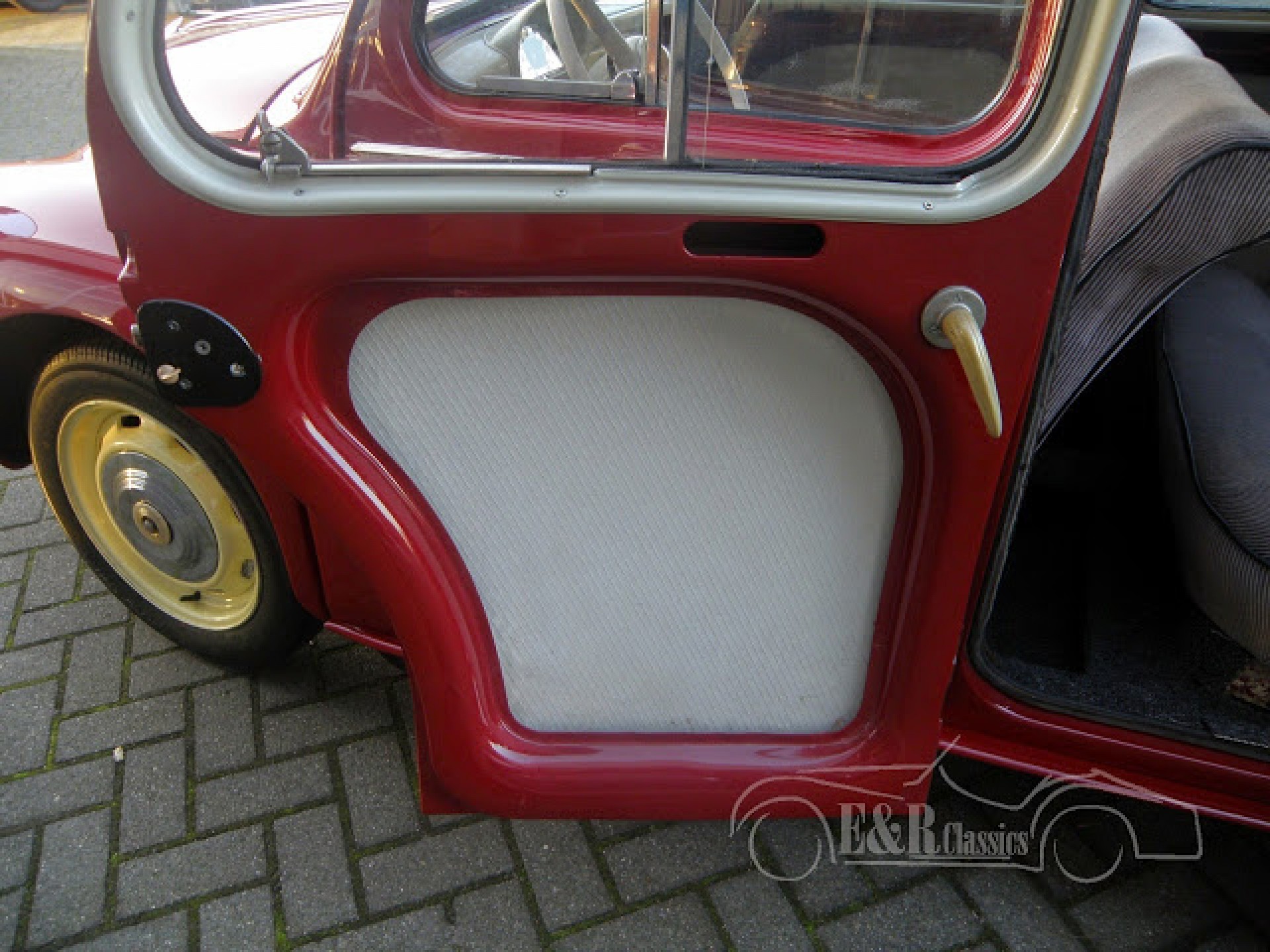 Renault Classic Cars | Veicoli d'epoca Renault in vendita su E & R ...