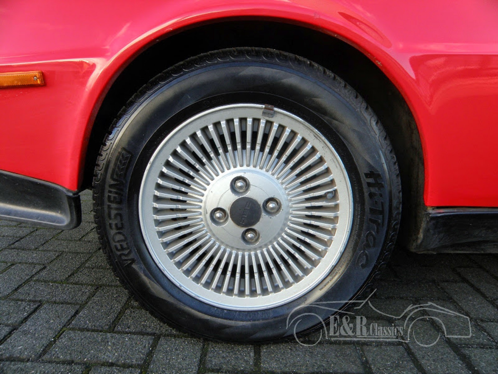 DMC Classic Cars | Oldtimers DMC à venda na E & R Classic Cars!