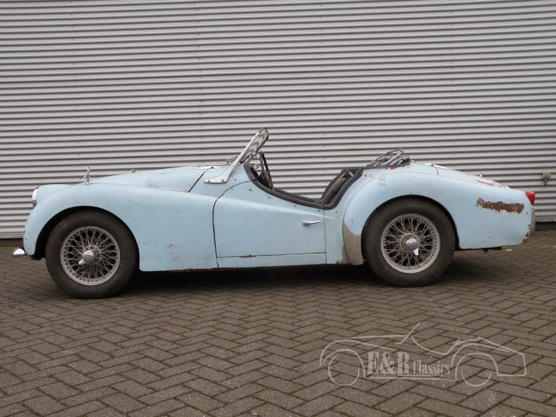 Triumph Classic Cars | Triumph oldtimers for sale at E & R Classic Cars!