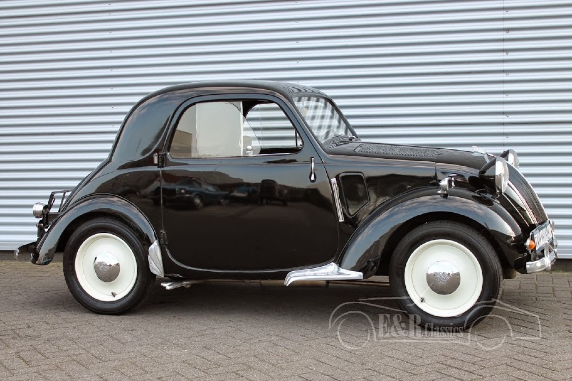 SIMCA Classic Cars | SIMCA oldtimers for sale at E & R Classic Cars!