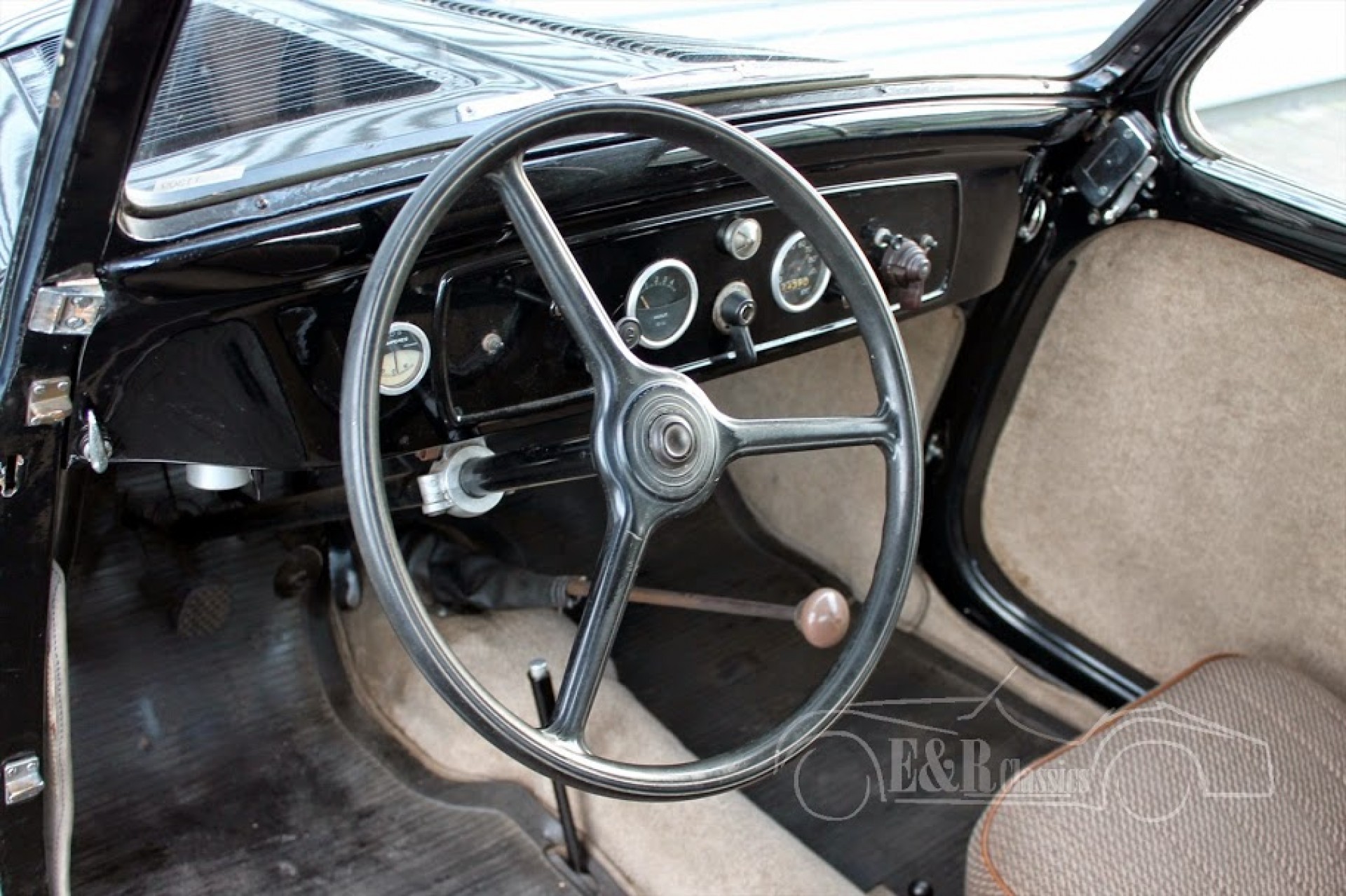 SIMCA Classic Cars | SIMCA oldtimers for sale at E & R Classic Cars!