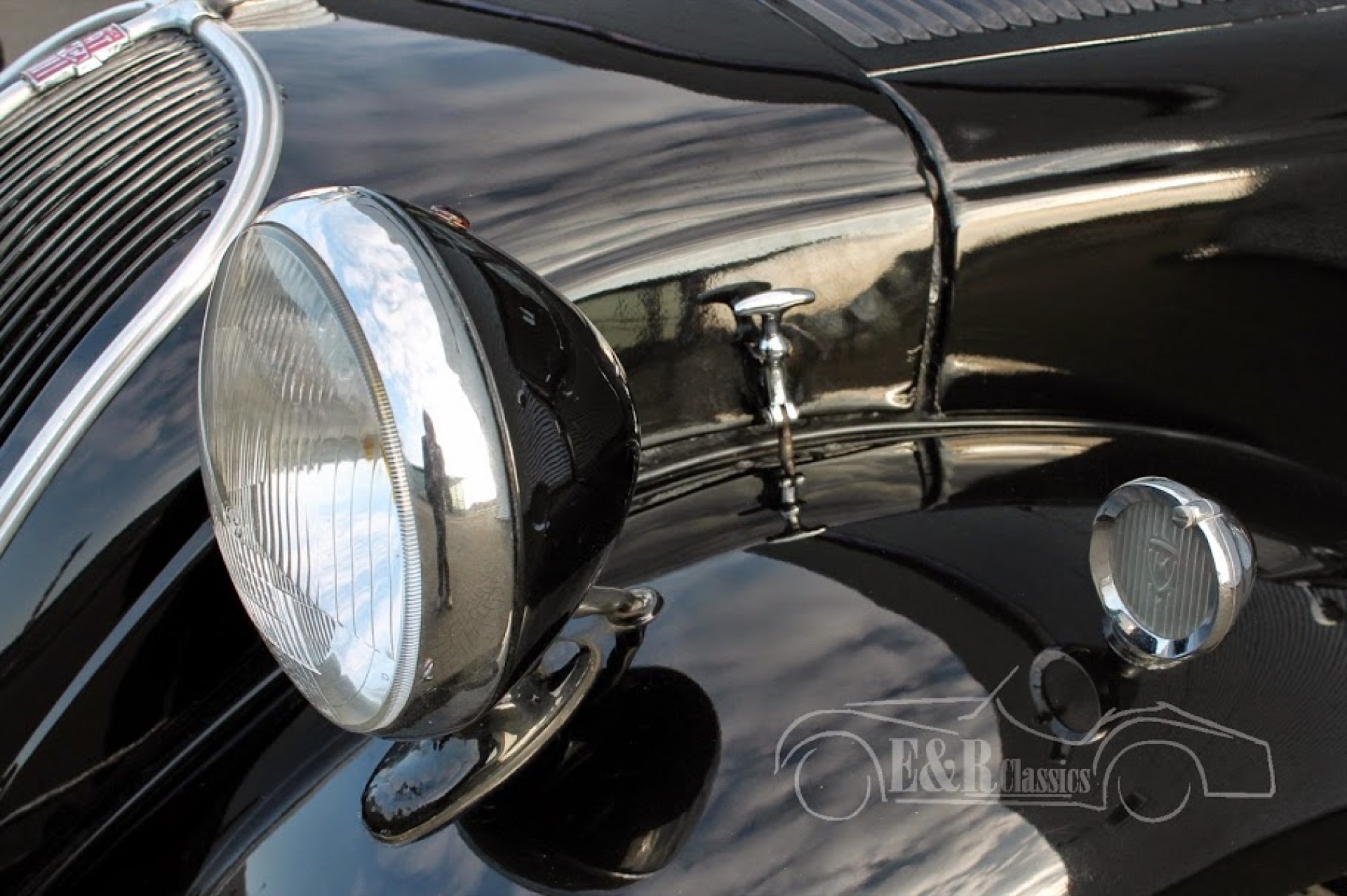 SIMCA Classic Cars | SIMCA oldtimers for sale at E & R Classic Cars!