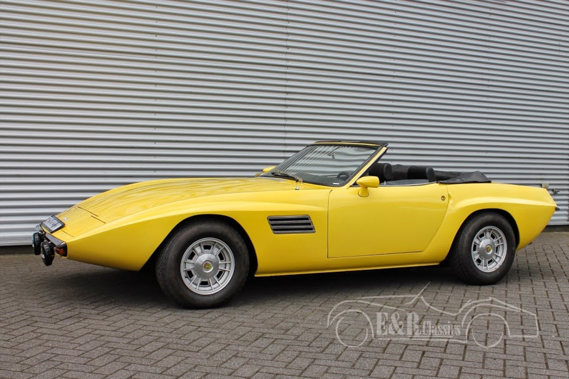 Intermeccanica Classic Cars | Intermeccanica oldtimers for sale at E ...