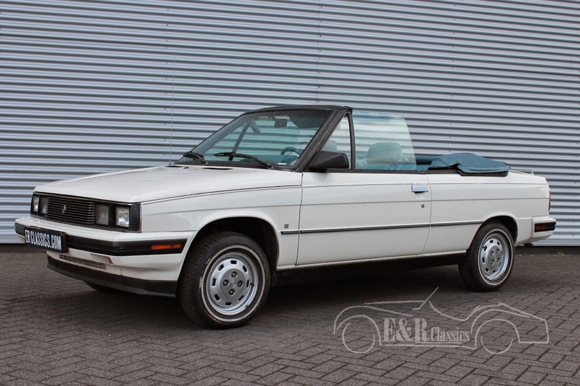 Renault Classic Cars | Renault oldtimers for sale at E & R Classic Cars!