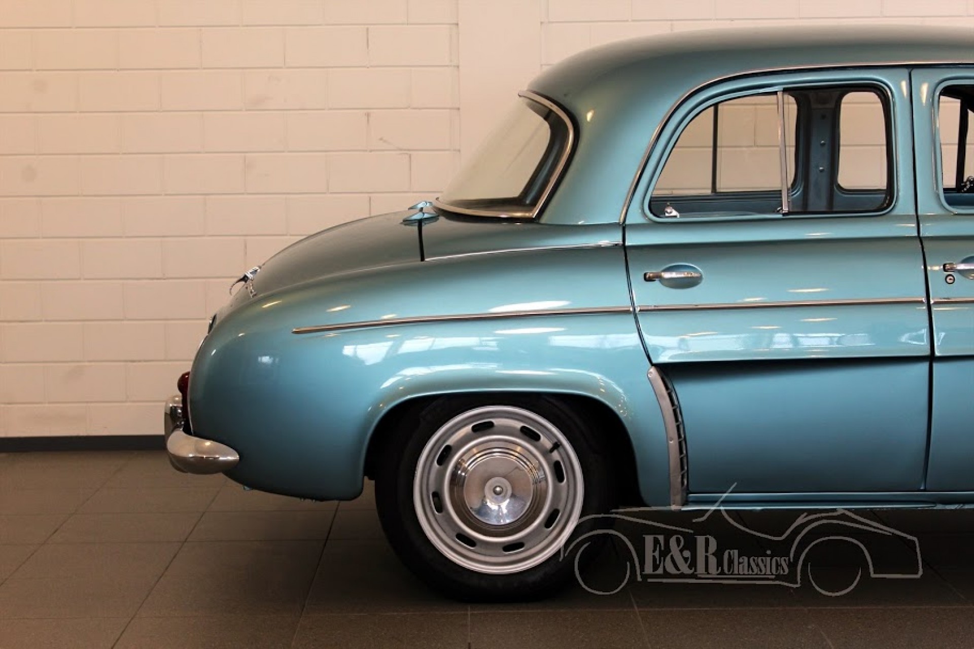 Renault Classic Cars | Renault oldtimers for sale at E & R Classic Cars!