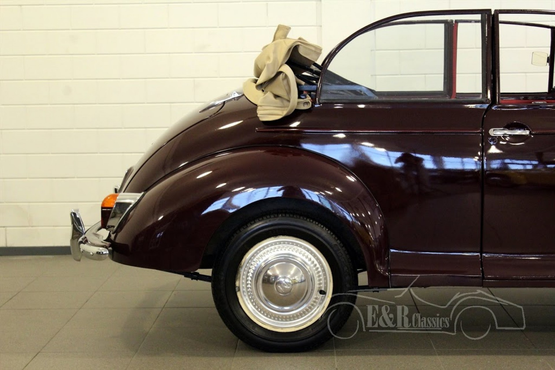 Morris Classic Cars | Morris oldtimers for sale at E & R Classic Cars!