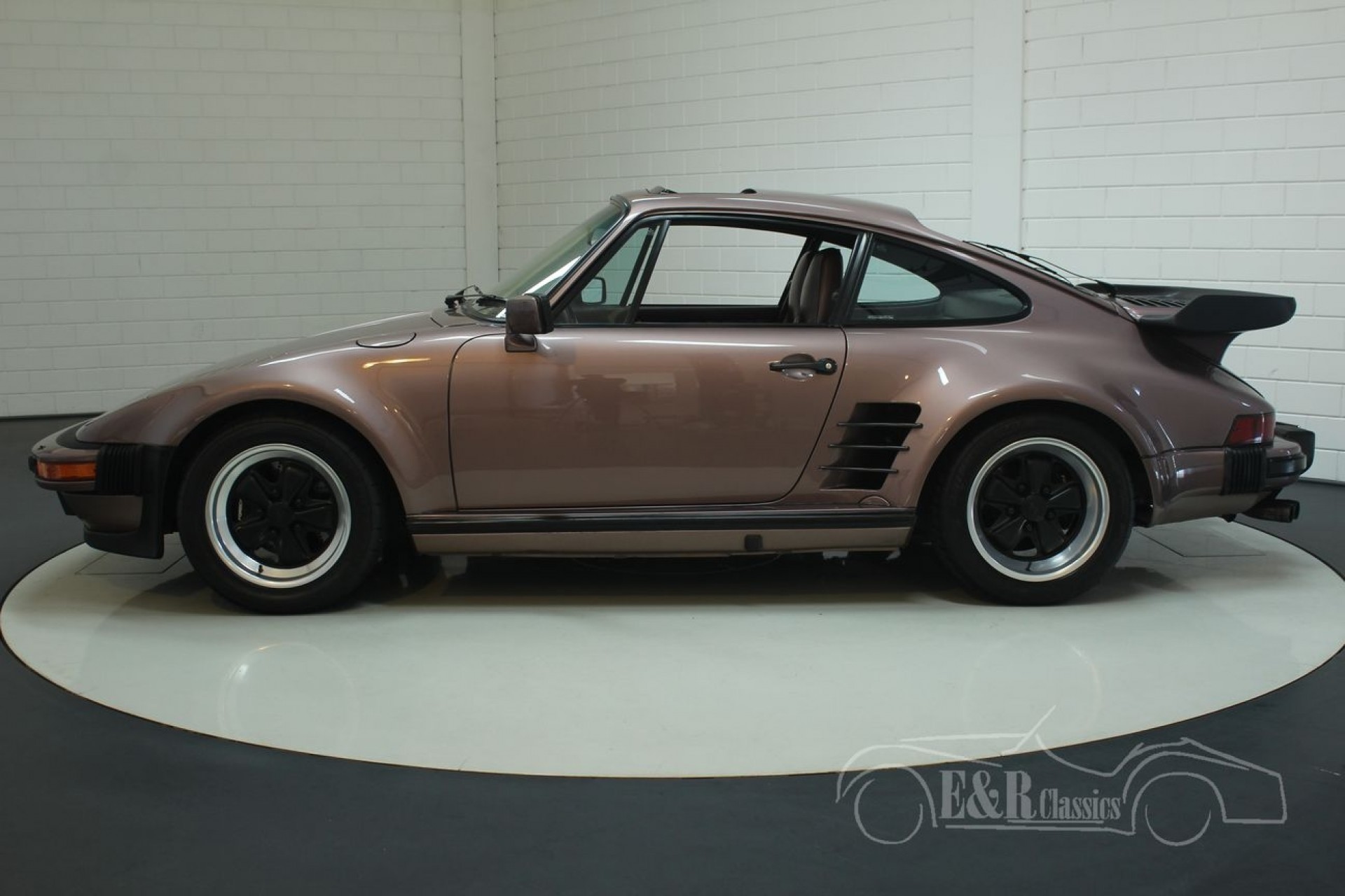 Porsche 930 Turbo Slant Nose 1987 for sale at Erclassics