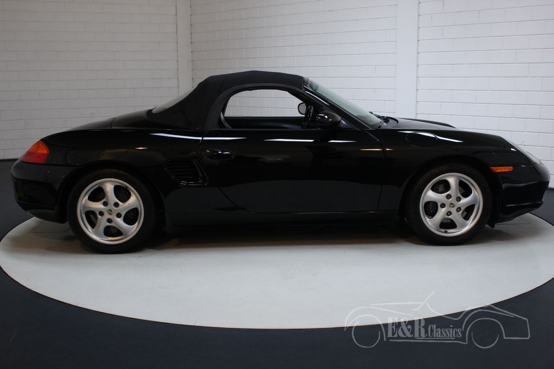 Porsche Boxster 2.5 Cabriolet 1998 Triple Black for sale at ERclassics