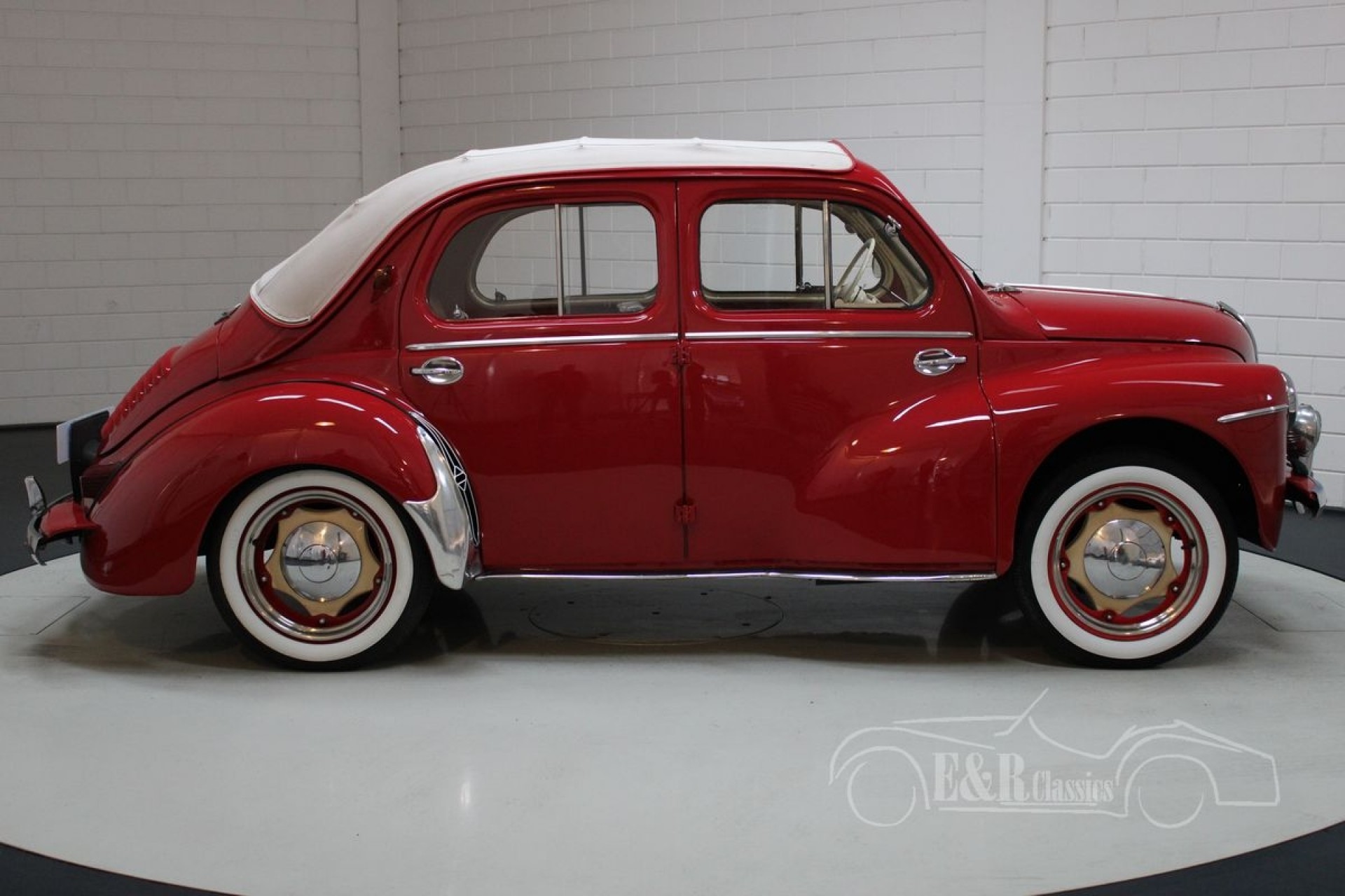 Renault 4CV Cabriolet very good condition 1951 for sale at ERclassics