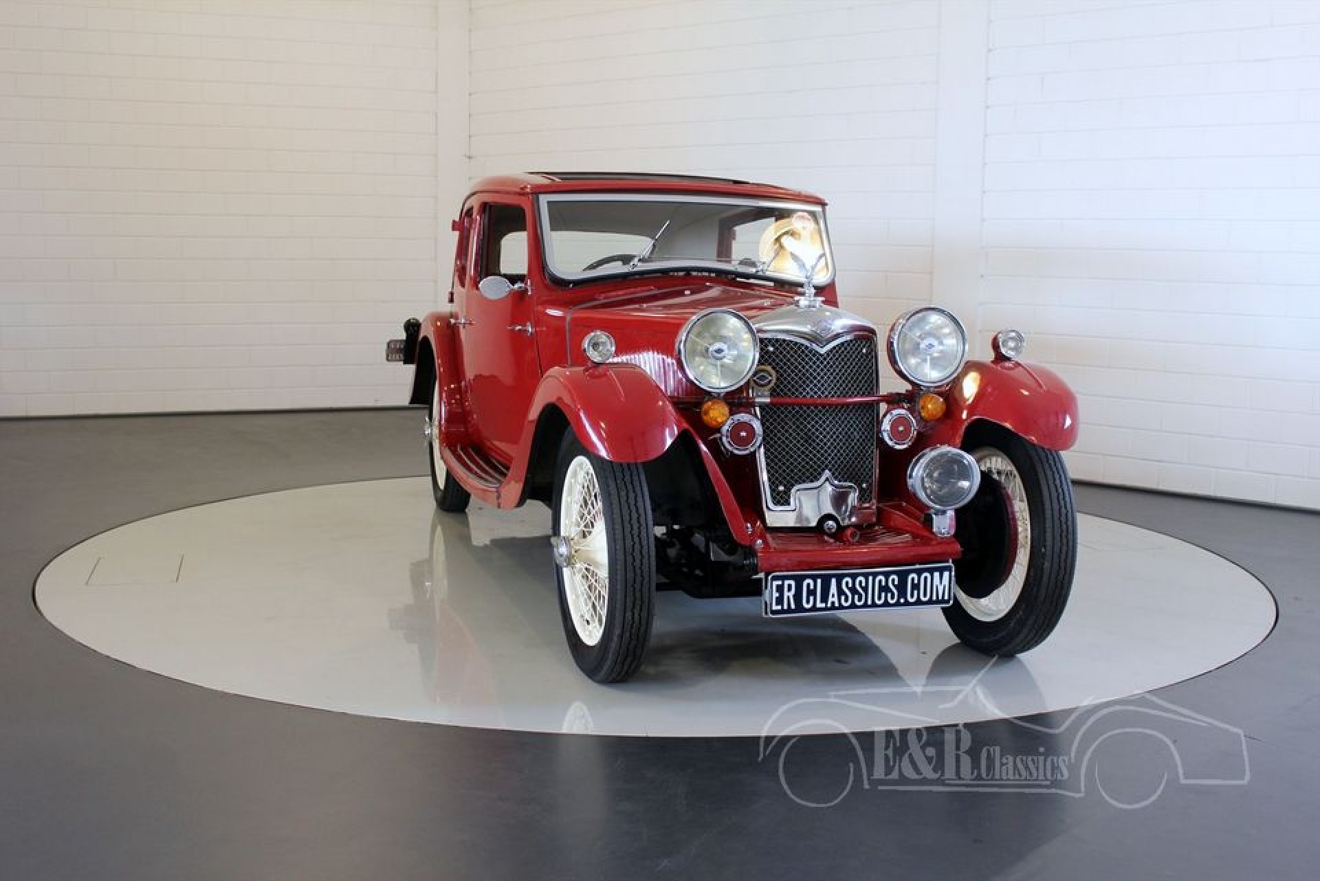 Riley Kestrel Light Saloon 1934 for sale at ERclassics