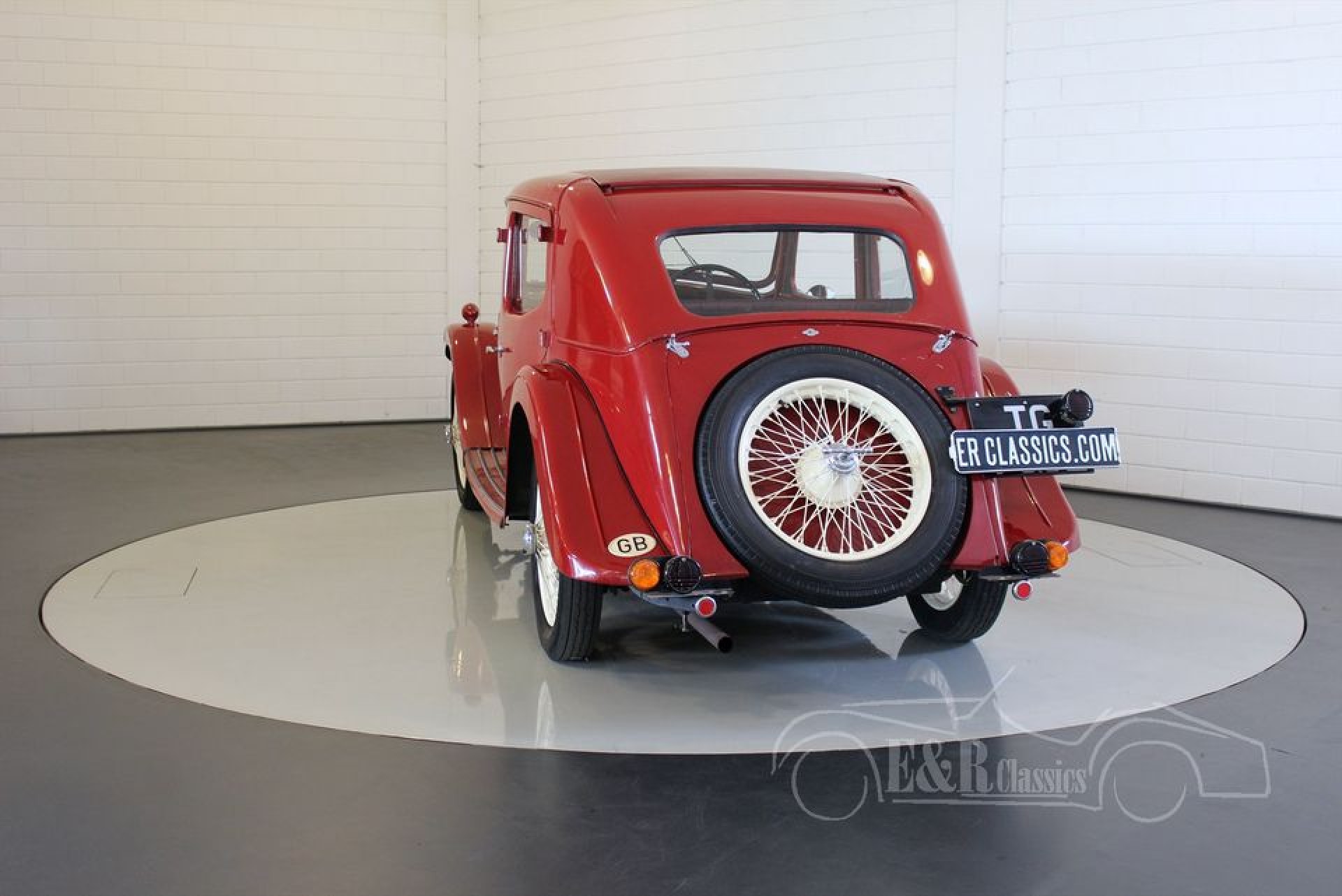 Riley Kestrel Light Saloon 1934 for sale at ERclassics