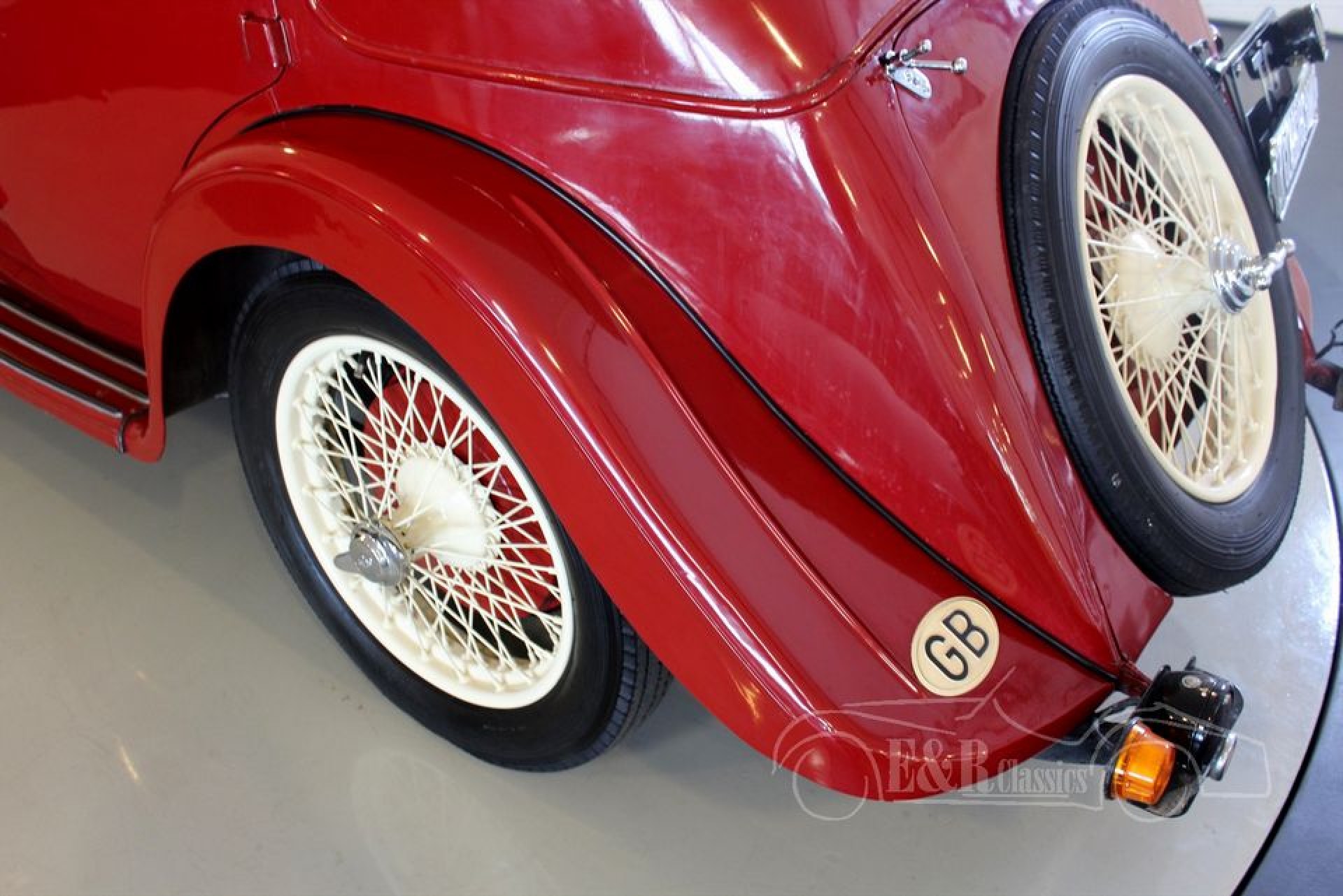 Riley Kestrel Light Saloon 1934 for sale at ERclassics