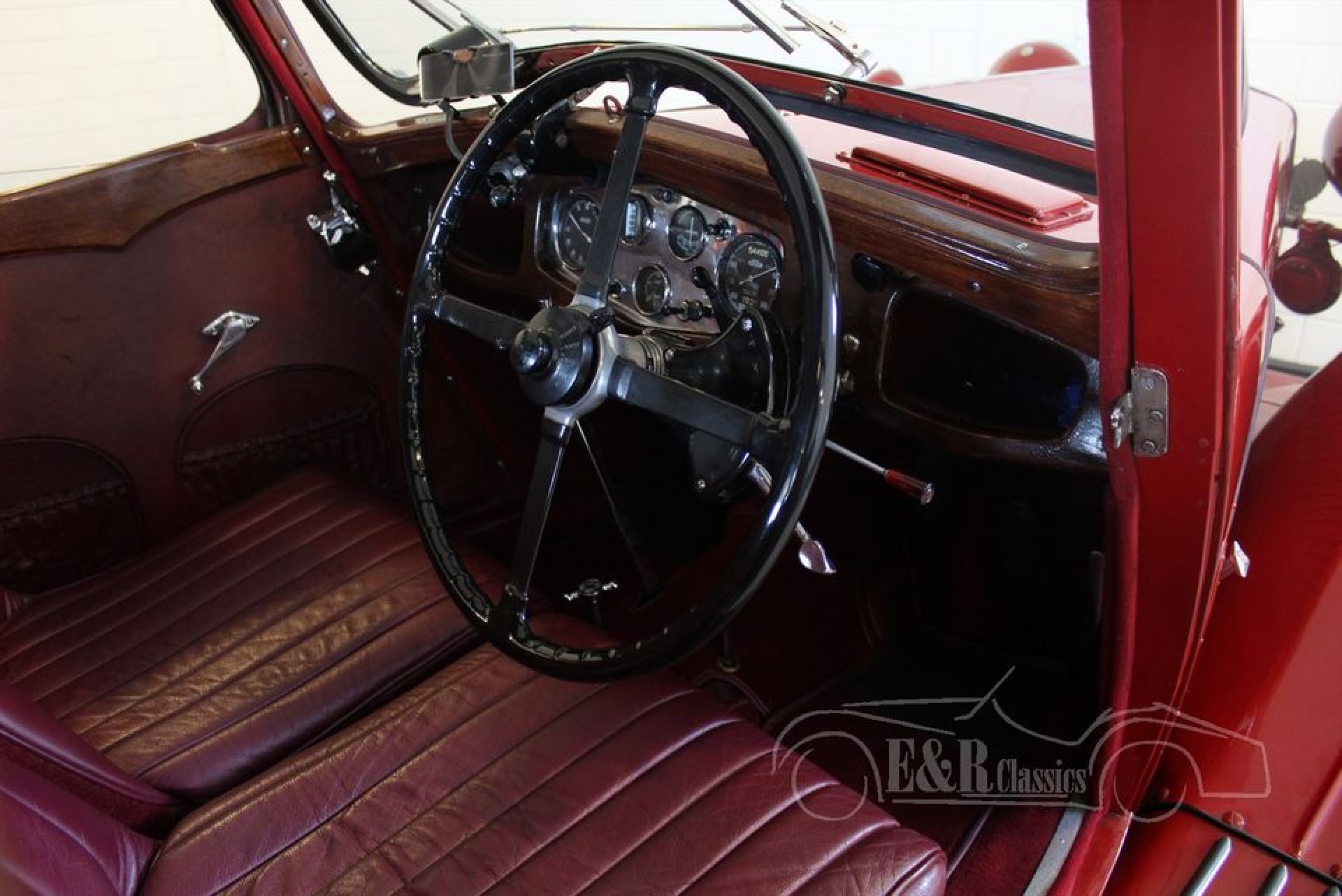 Riley Kestrel Light Saloon 1934 for sale at ERclassics