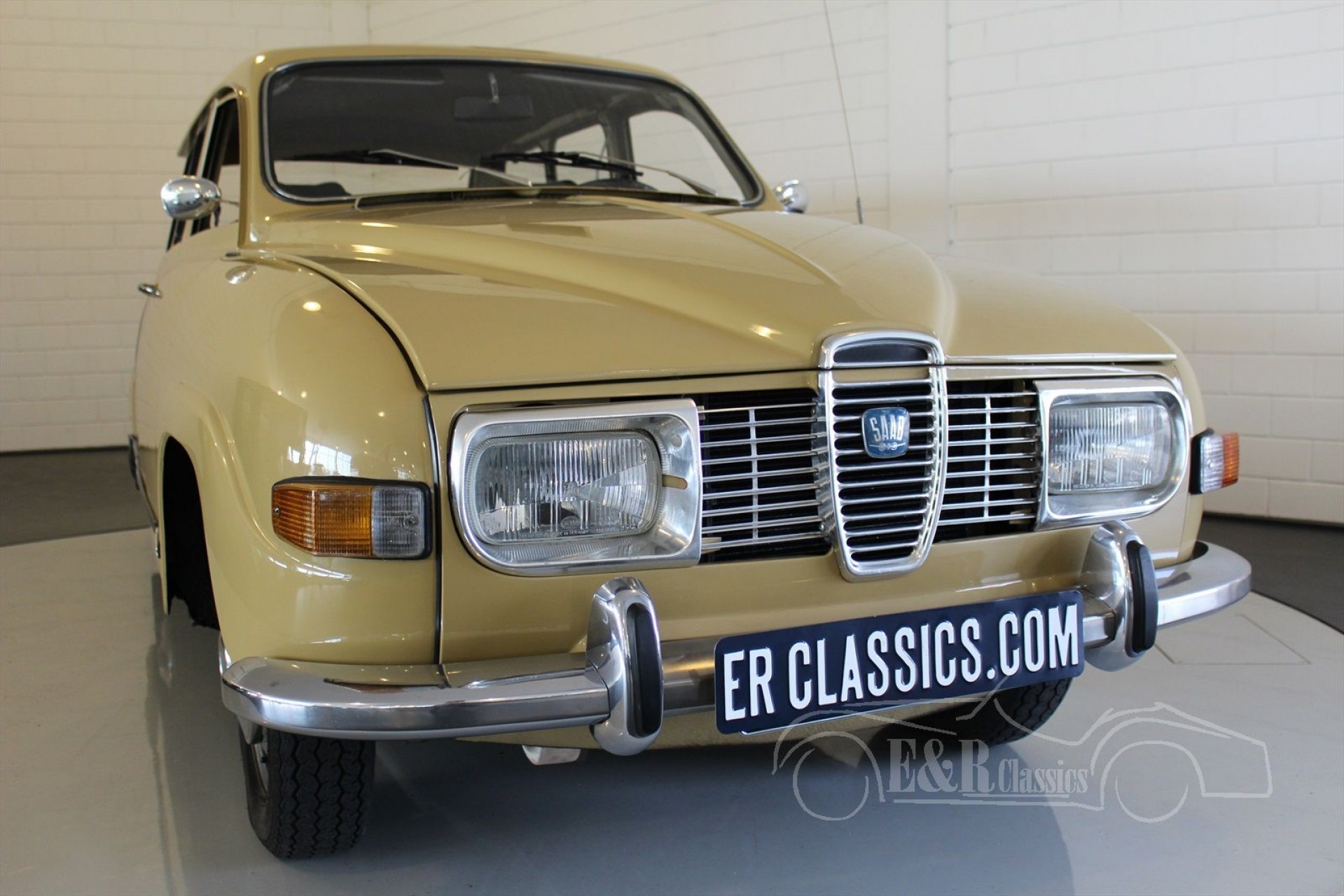 Saab 95 V4 SportHatch 1973 for sale at ERclassics