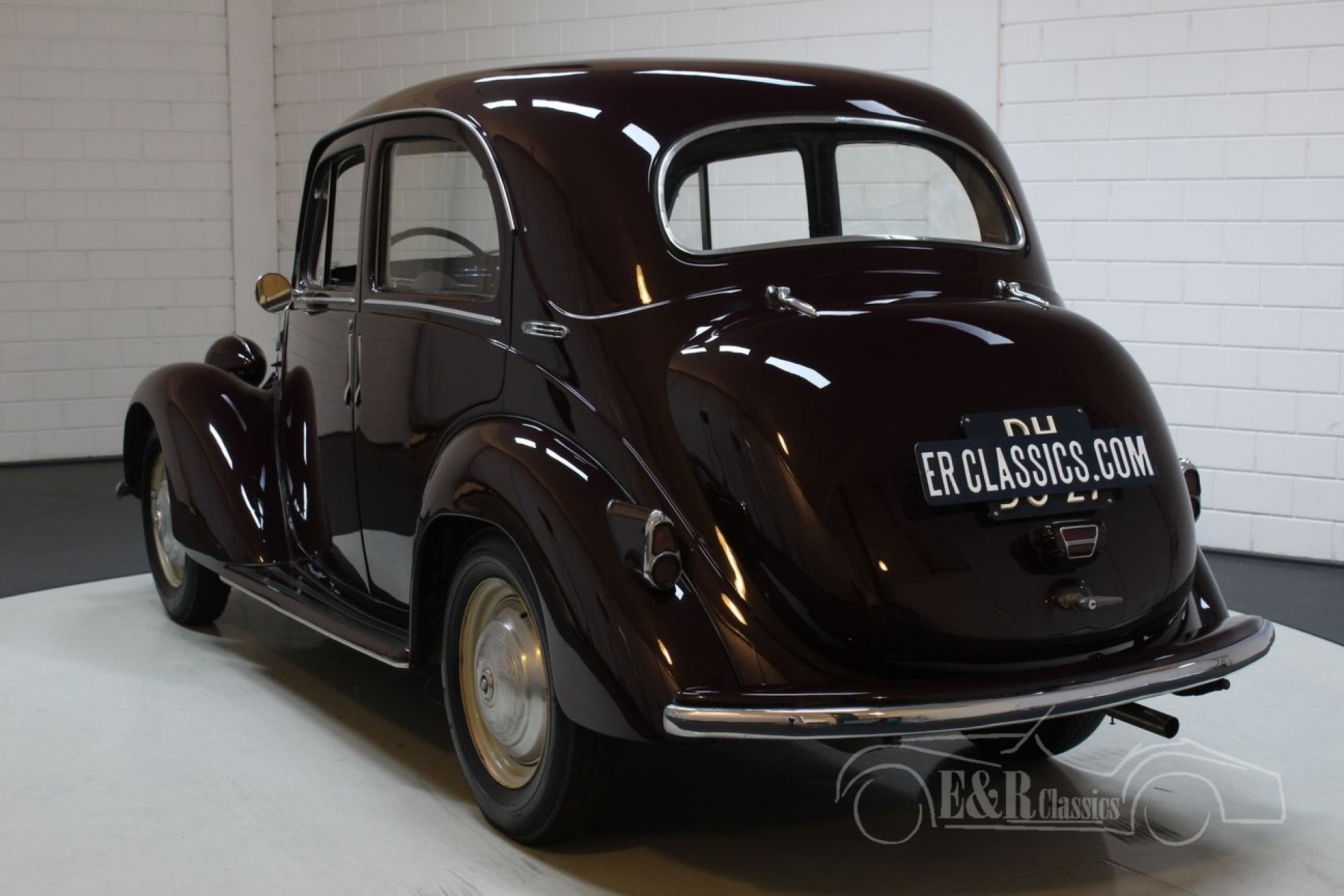 Simca 8 Berline 1950 till salu på ERclassics