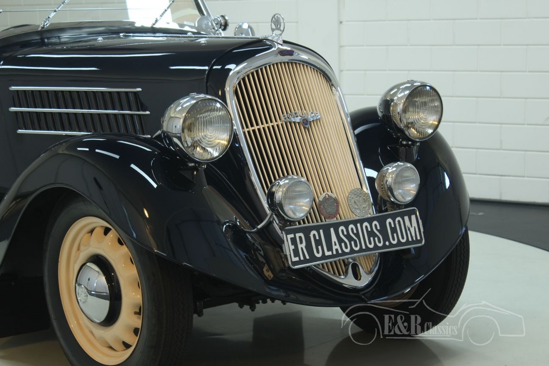 Skoda Popular II 420 Roadster 1937 for sale at Erclassics