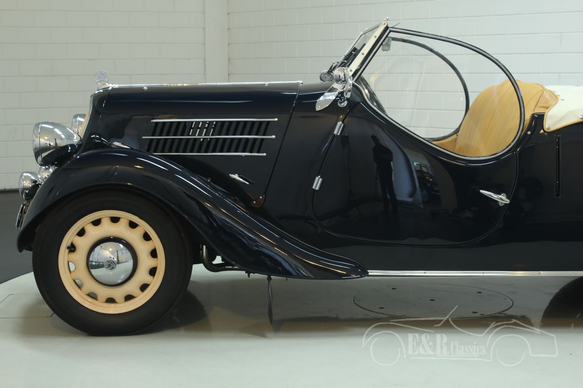 Skoda Popular II 420 Roadster 1937 for sale at Erclassics