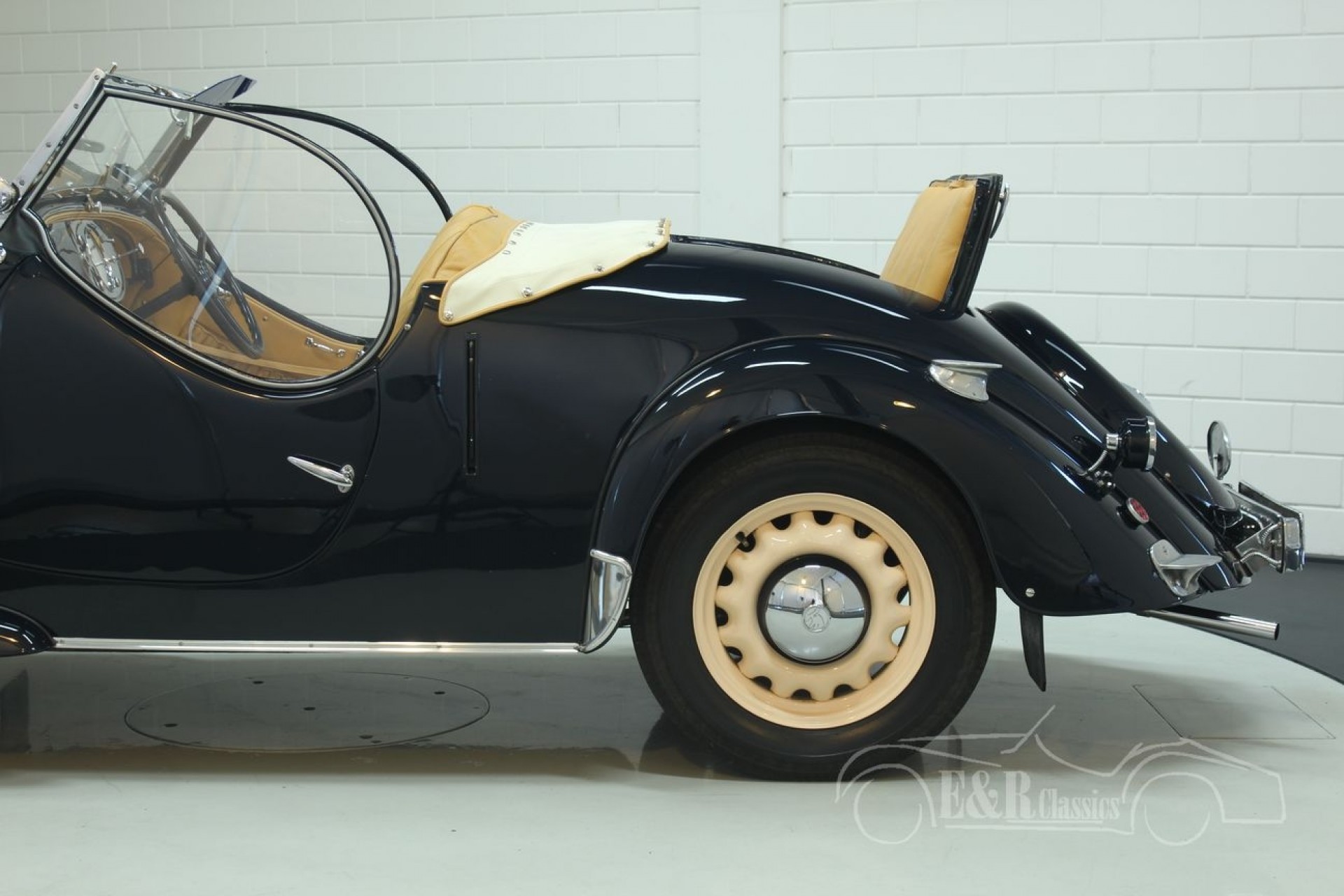 Skoda Popular II 420 Roadster 1937 for sale at Erclassics