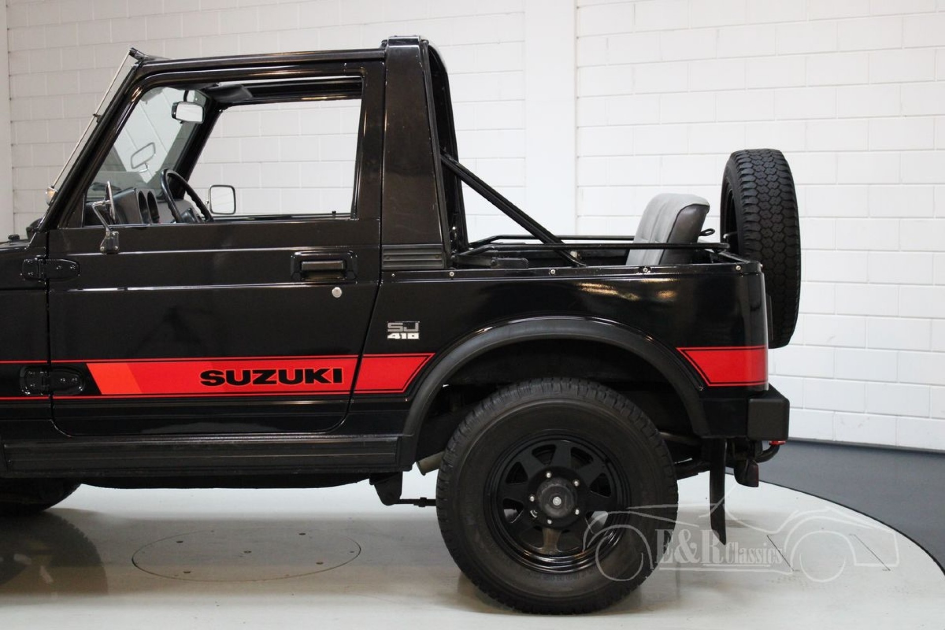 Suzuki SJ410 Q Deluxe 4x4 937 kilometers since engine overhaul 1984 for ...