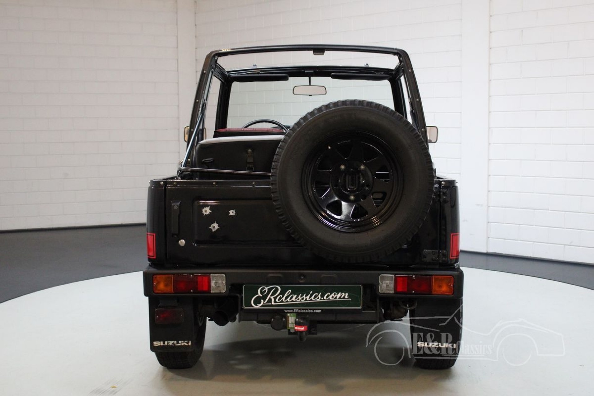 Suzuki SJ410 Q Deluxe 4x4 937 kilometers since engine overhaul 1984 for ...