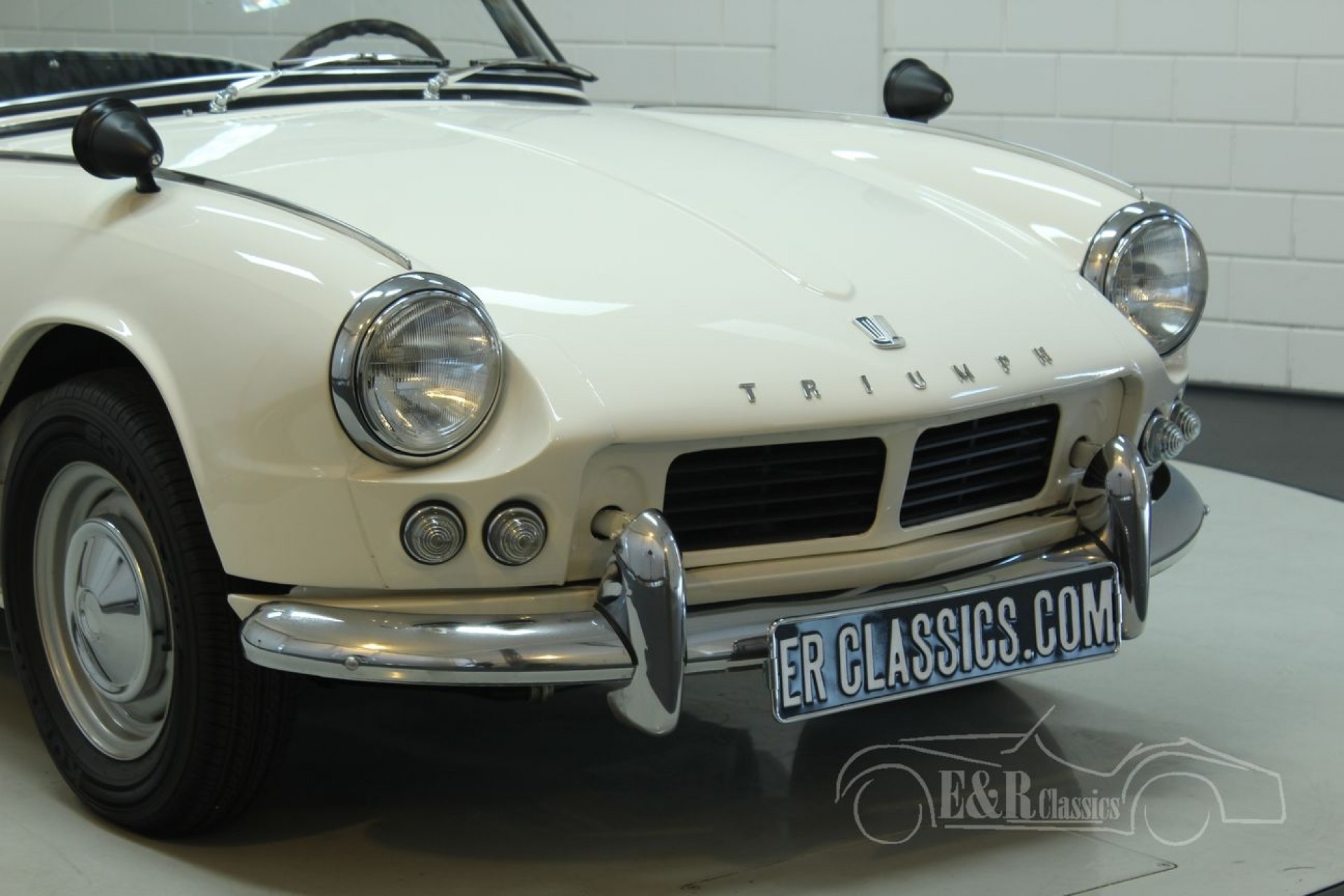 Triumph Spitfire MK2 for sale at ERclassics