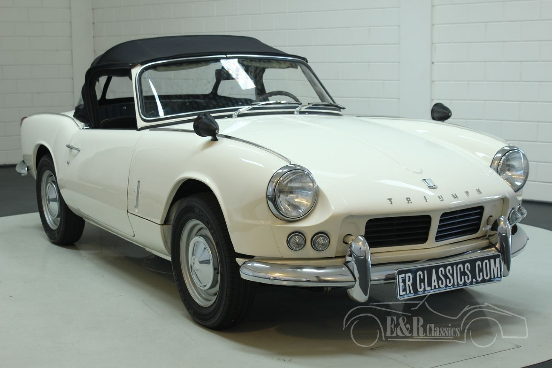 Triumph Spitfire MK2 for sale at ERclassics