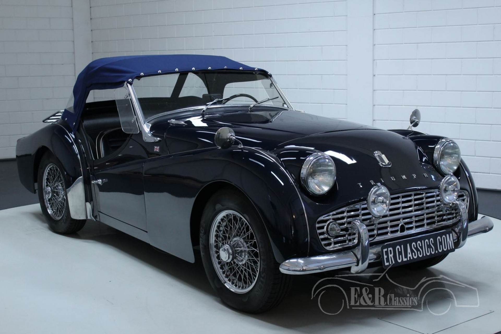 Triumph TR3A 1963 completely restored for sale at ERclassics