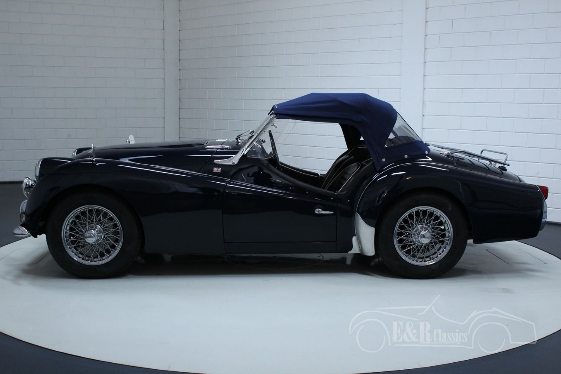 Triumph TR3A 1963 completely restored for sale at ERclassics