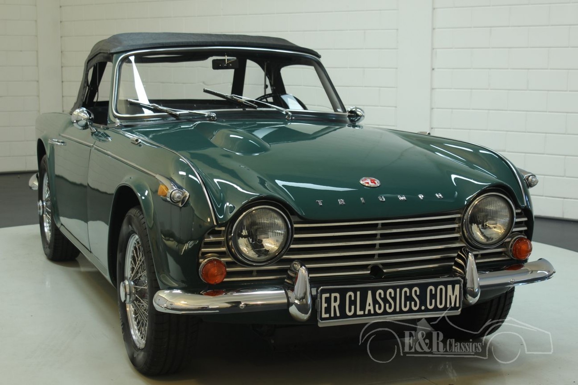 Triumph TR4A IRS 1968 for sale at ERclassics
