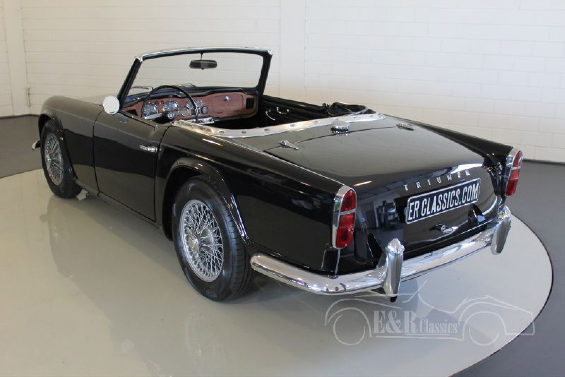 Triumph TR4 roadster 1964 for sale at ERclassics