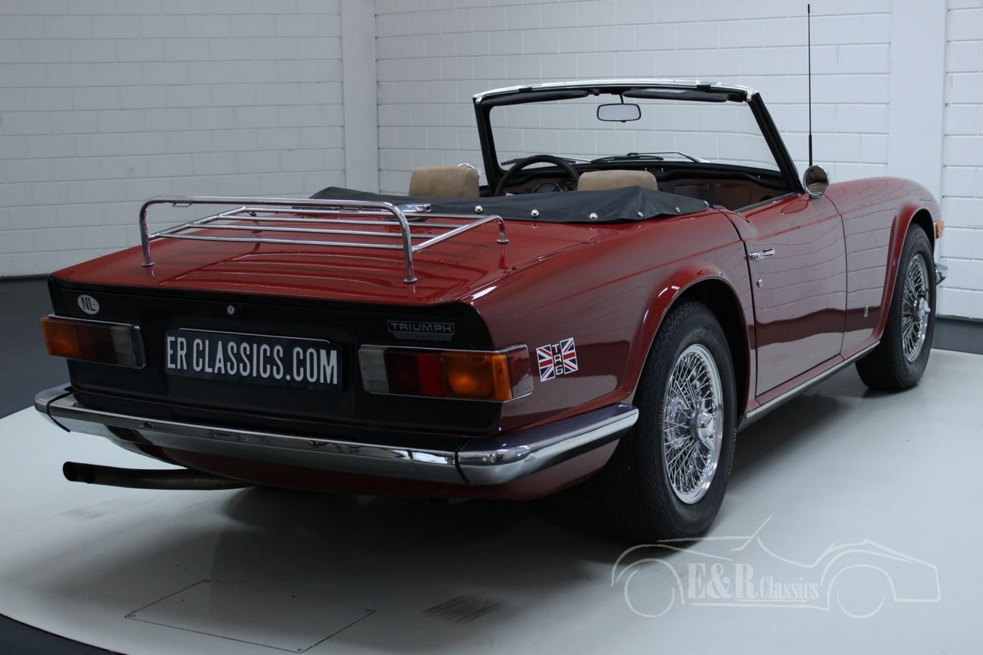 Triumph TR6 1973 chrome wire wheels for sale at ERclassics