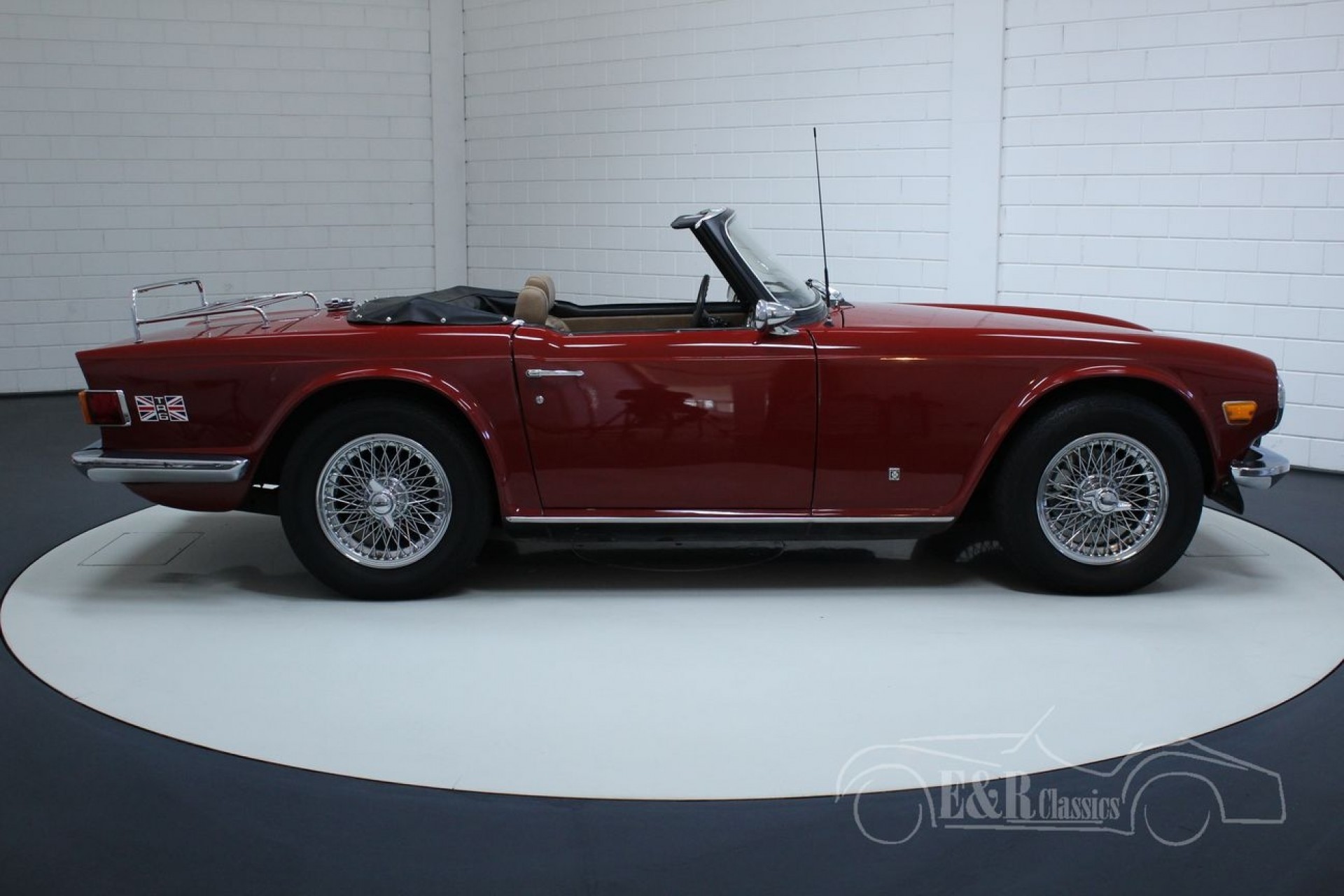 Triumph TR6 1973 chrome wire wheels for sale at ERclassics