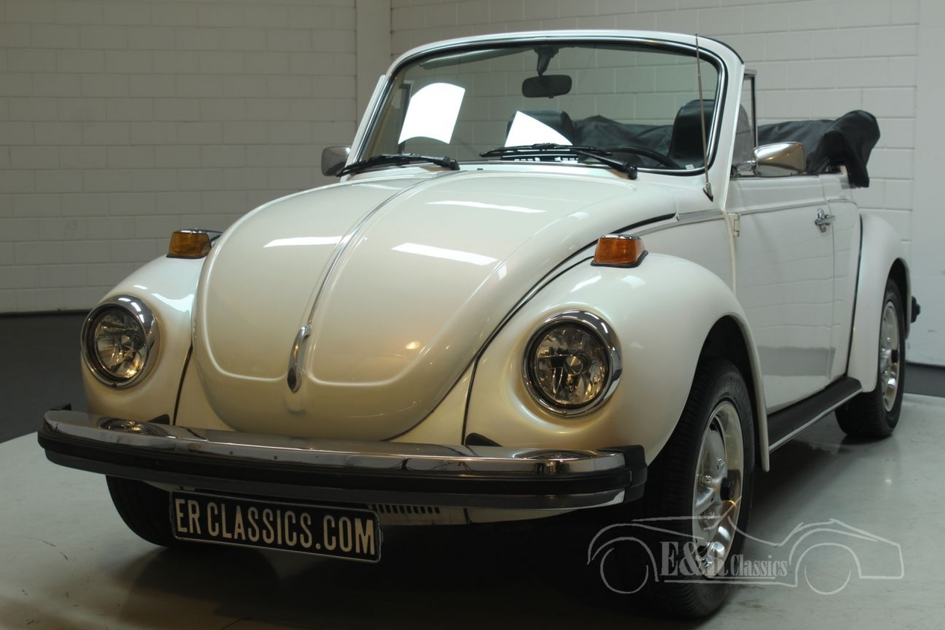 Volkswagen Beetle Cabriolet 1975 for sale at ERclassics
