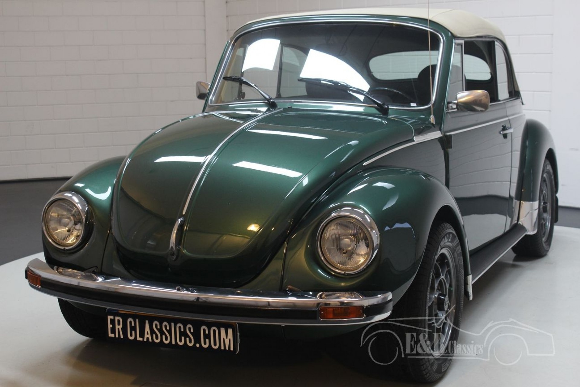 Volkswagen Beetle 1303 LS Convertible 1975 for sale at Erclassics