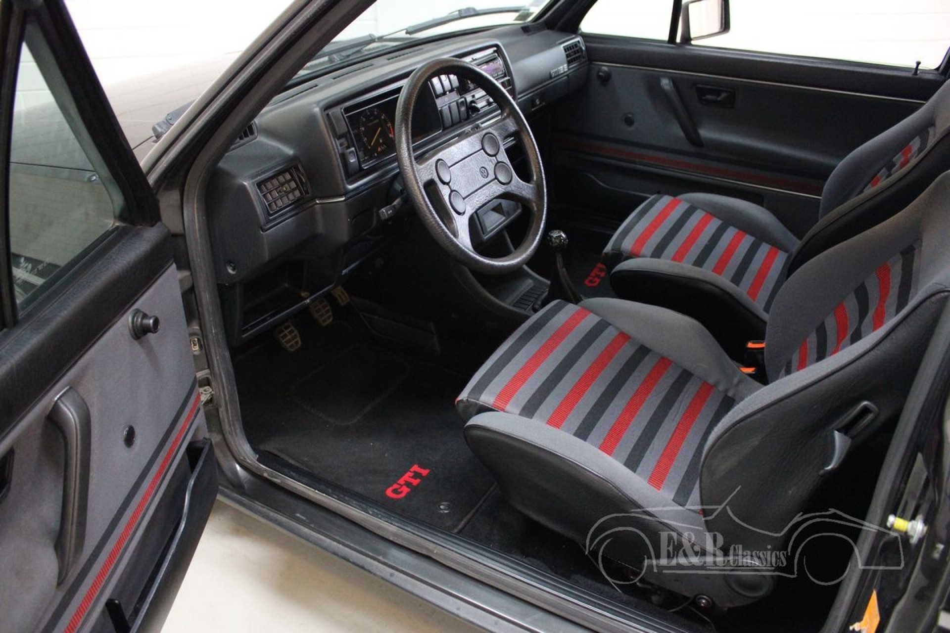 Volkswagen Golf GTI 16V 1986 for sale at ERclassics