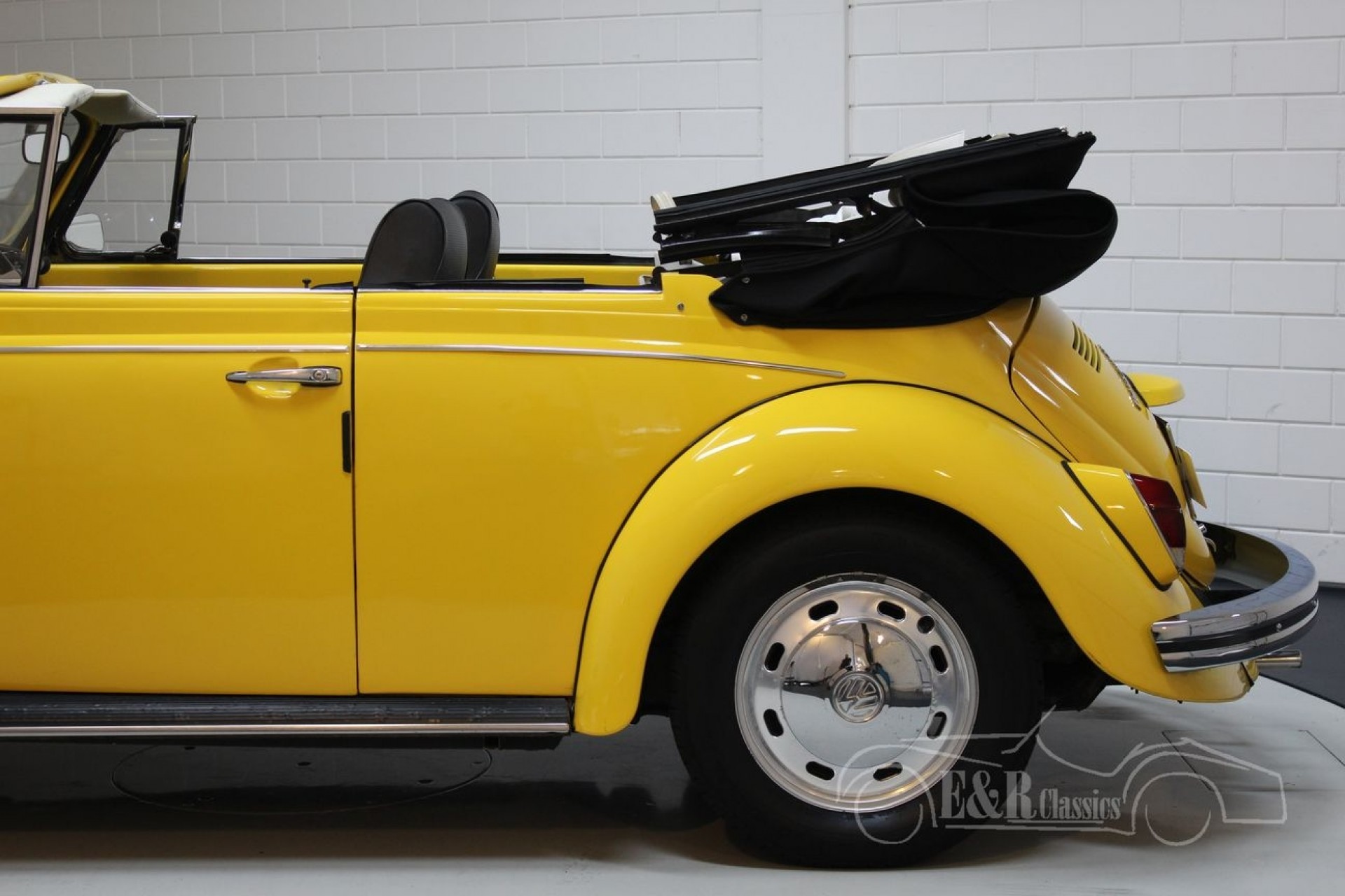 VW Beetle convertible 1968 for sale at ERclassics
