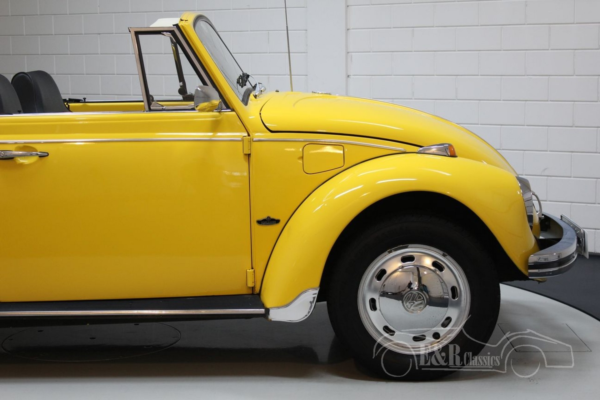 VW Beetle convertible 1968 for sale at ERclassics