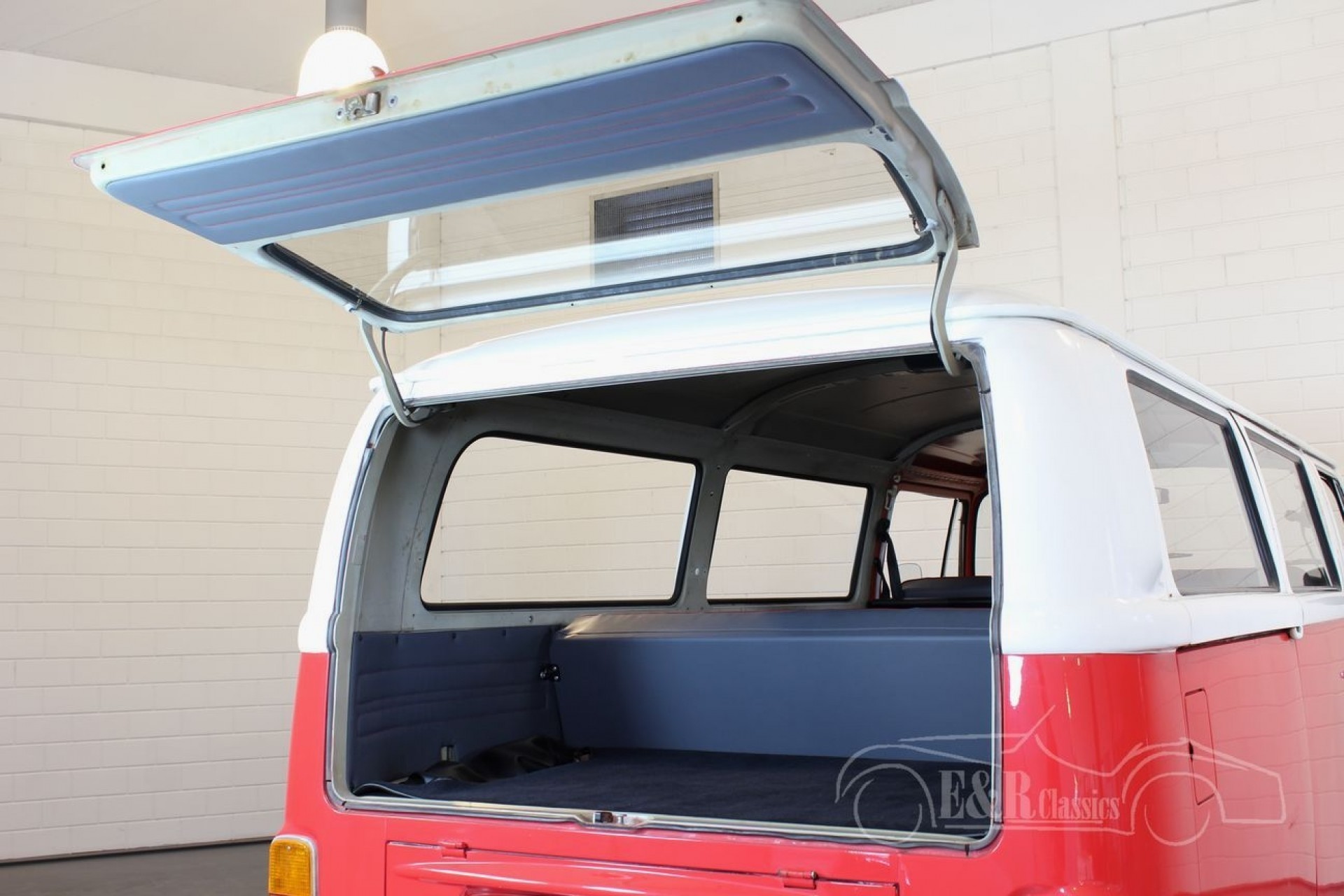 Volkswagen T2 1973 for sale at ERclassics