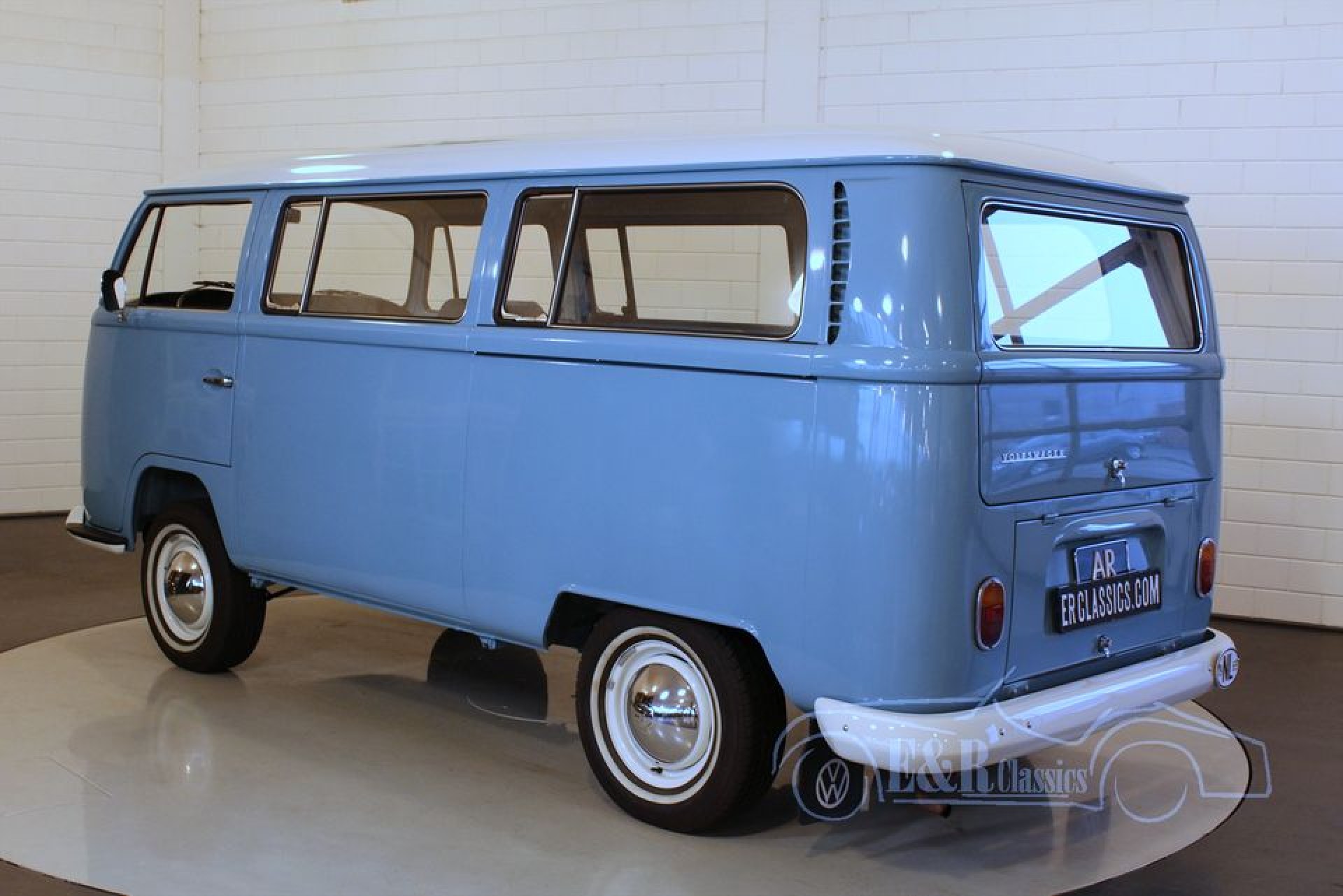Volkswagen T2A Kombi 1969 for sale at ERclassics