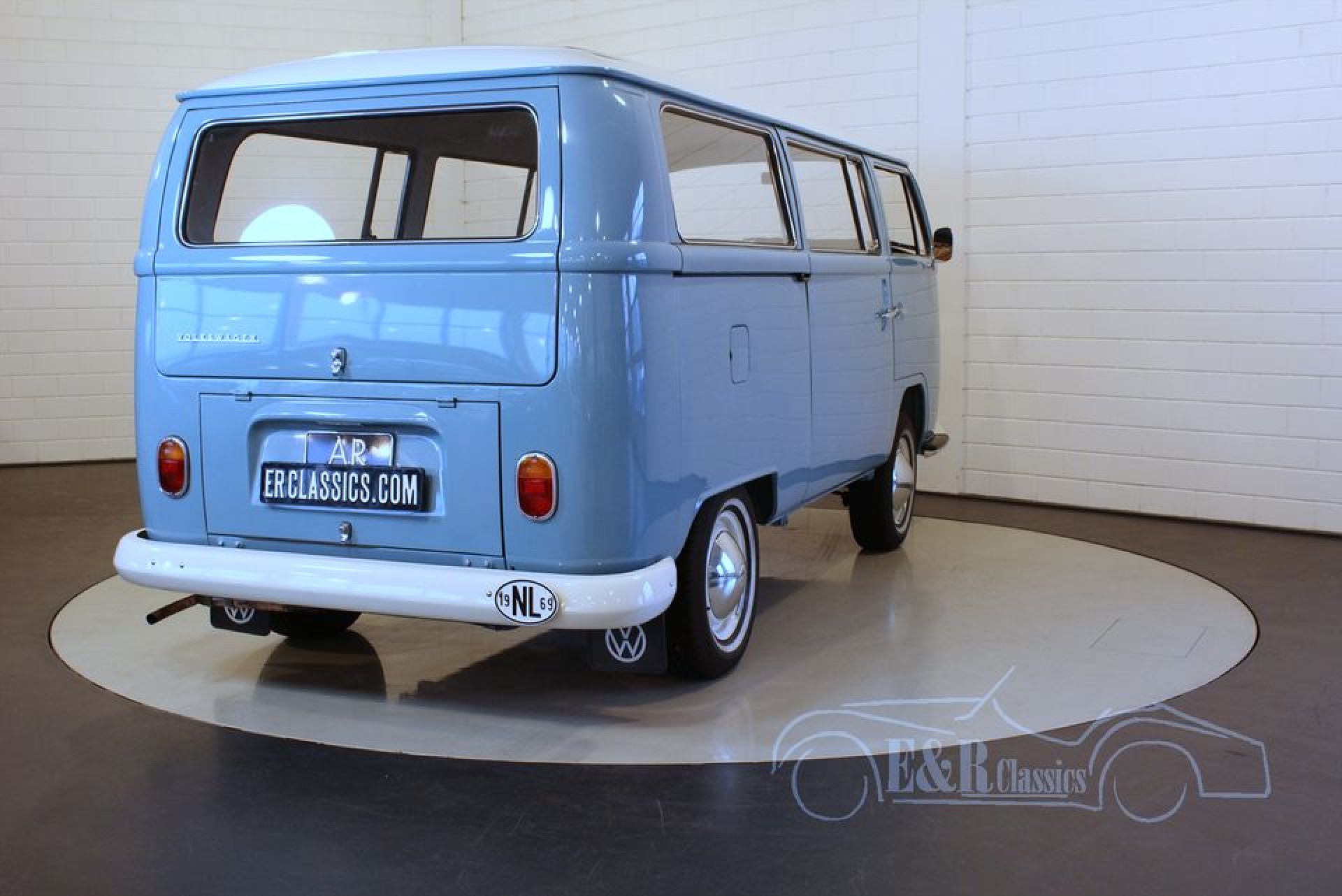 Volkswagen T2A Kombi 1969 for sale at ERclassics