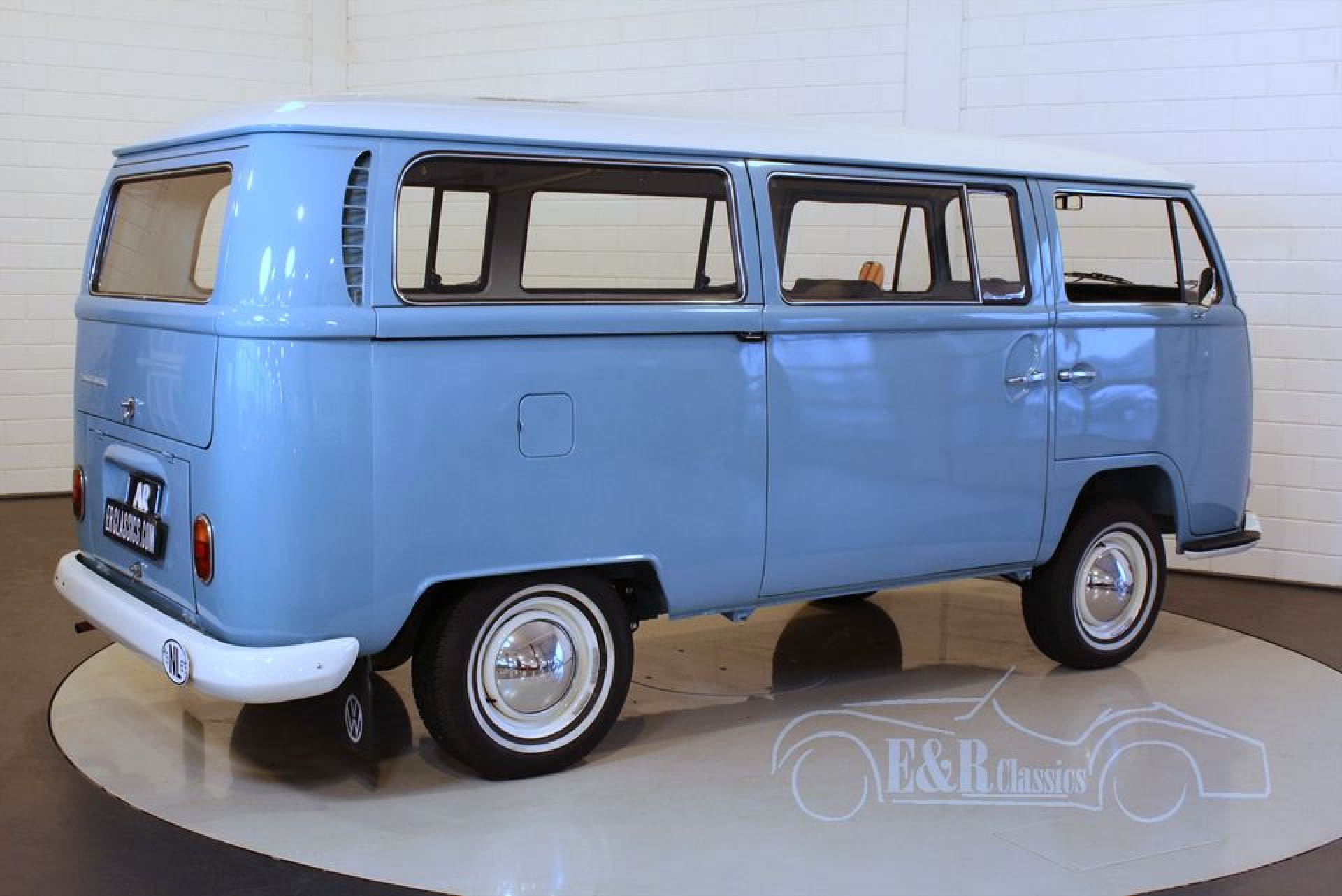 Volkswagen T2A Kombi 1969 for sale at ERclassics