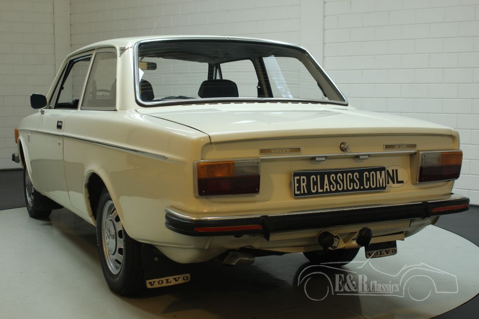 Volvo 142 De Luxe 1972 for sale at Erclassics