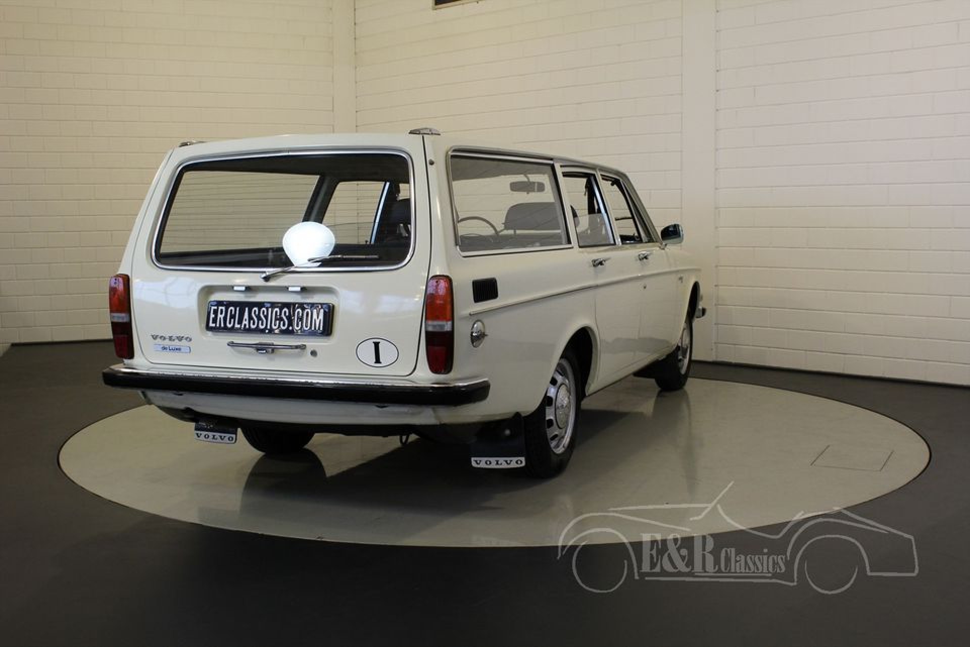 Volvo 145 S 1971 for sale at Erclassics