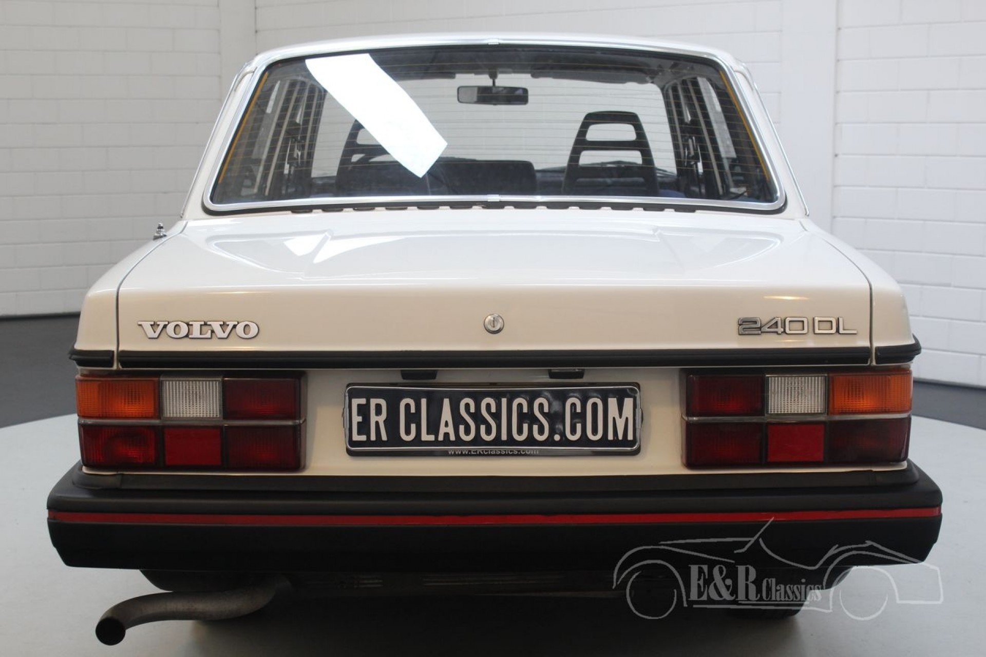 Volvo 240 DL Sedan 1985 for sale at ERclassics
