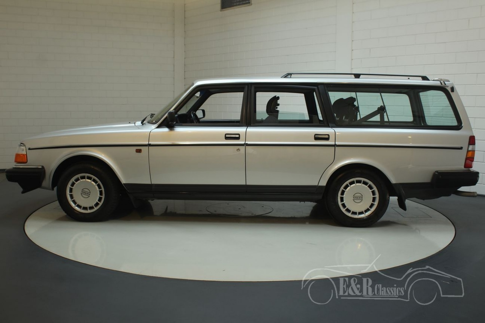Volvo 245 Wagon 1991 for sale at Erclassics