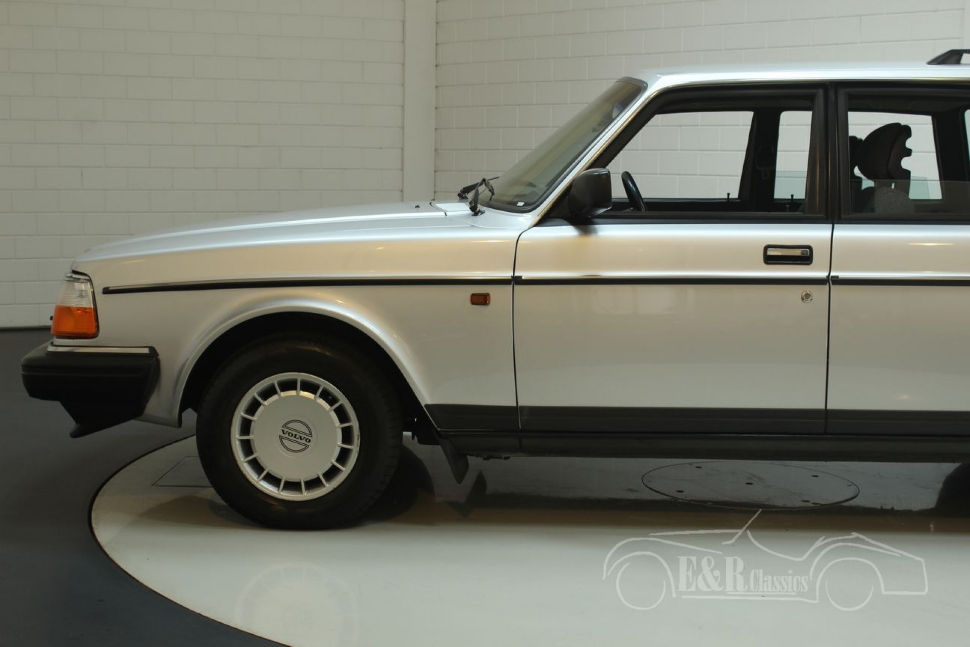 Volvo 245 Wagon 1991 for sale at Erclassics