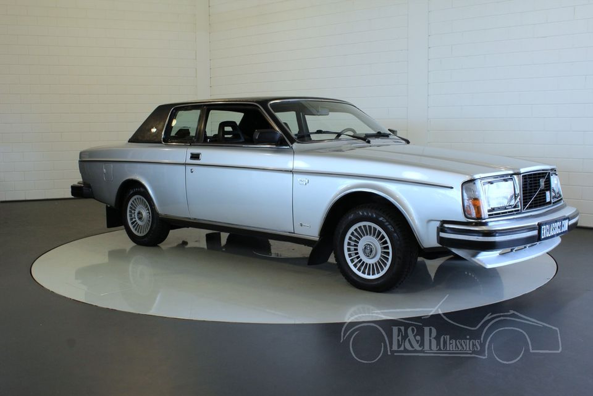 Volvo 262 coupe Bertone 1978 for sale at ERclassics